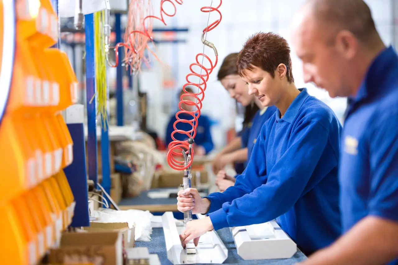 Navigating Financial Challenges in the Manufacturing Industry